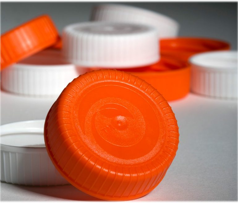 SUMOL+COMPAL lança primeira tampa HeliCap 27 de origem biológica na ...