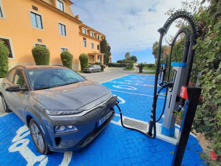 Power Dot instala dez pontos de carregamento ultrarrápidos para ...