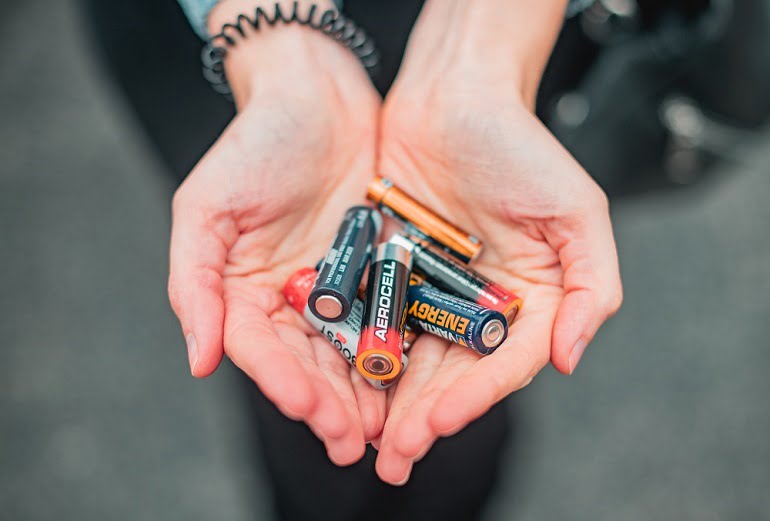 Reciclagem de pilhas e baterias portáteis aumentou 22% em 2024 ...